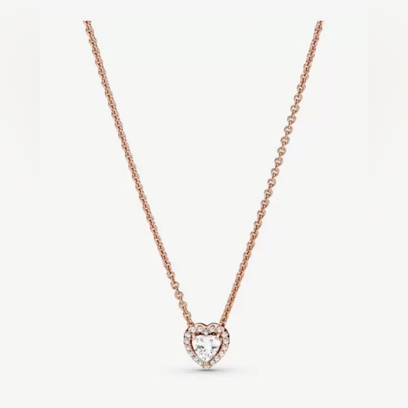 Pandora | Jewelry | Authentic New Pandora Sparkling Heart Collier ...